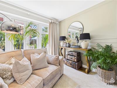 Lower Pingle Road, Ashbourne, Derbyshire £445,000